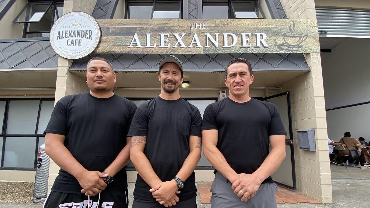 The Alexander Cafe Hopes To Bring Healthier Food Alternatives